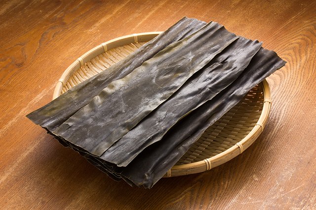 善徳寺の「お宝」拝見、親鸞や蓮如の書も、年に1度の虫干法会｜北日本新聞webunプラス