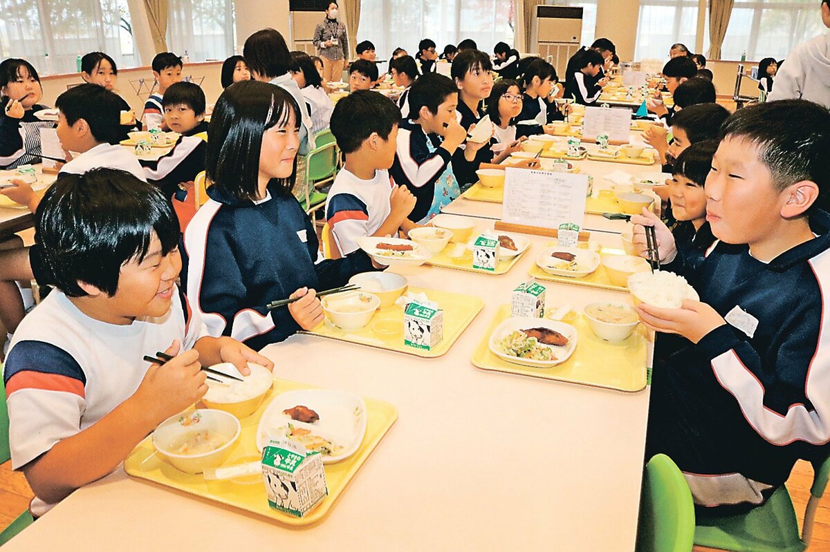 地元の特産品、給食で味わう 黒部の小中・幼稚園｜北日本新聞webunプラス
