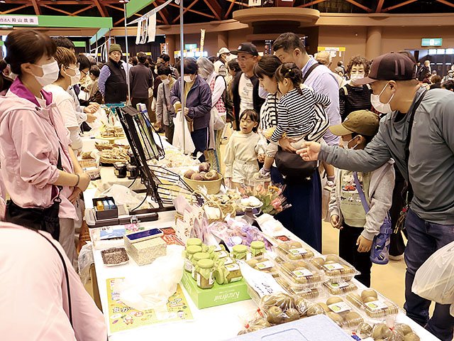 旬の味覚ずらり 高岡で食彩フェアにぎわう｜北日本新聞webunプラス