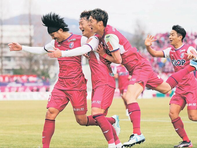 J1初挑戦の岡山白星 J1第1節第2日｜北日本新聞webunプラス