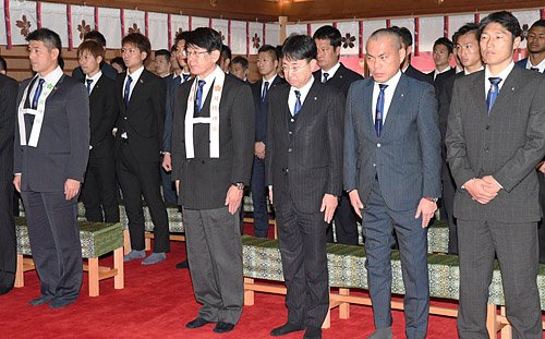 カターレ、J2昇格誓う 日枝神社で必勝祈願｜北日本新聞webunプラス