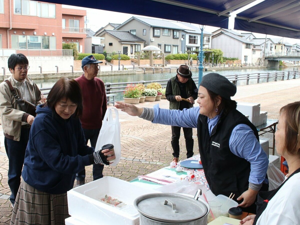 地元の魚介で料理や大漁鍋 射水・川の駅新湊でイタリアンフェア、家族連れでにぎわう｜北日本新聞webunプラス