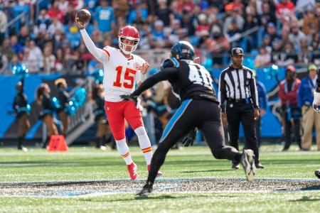 NFL、チーフスが10勝目｜北日本新聞webunプラス