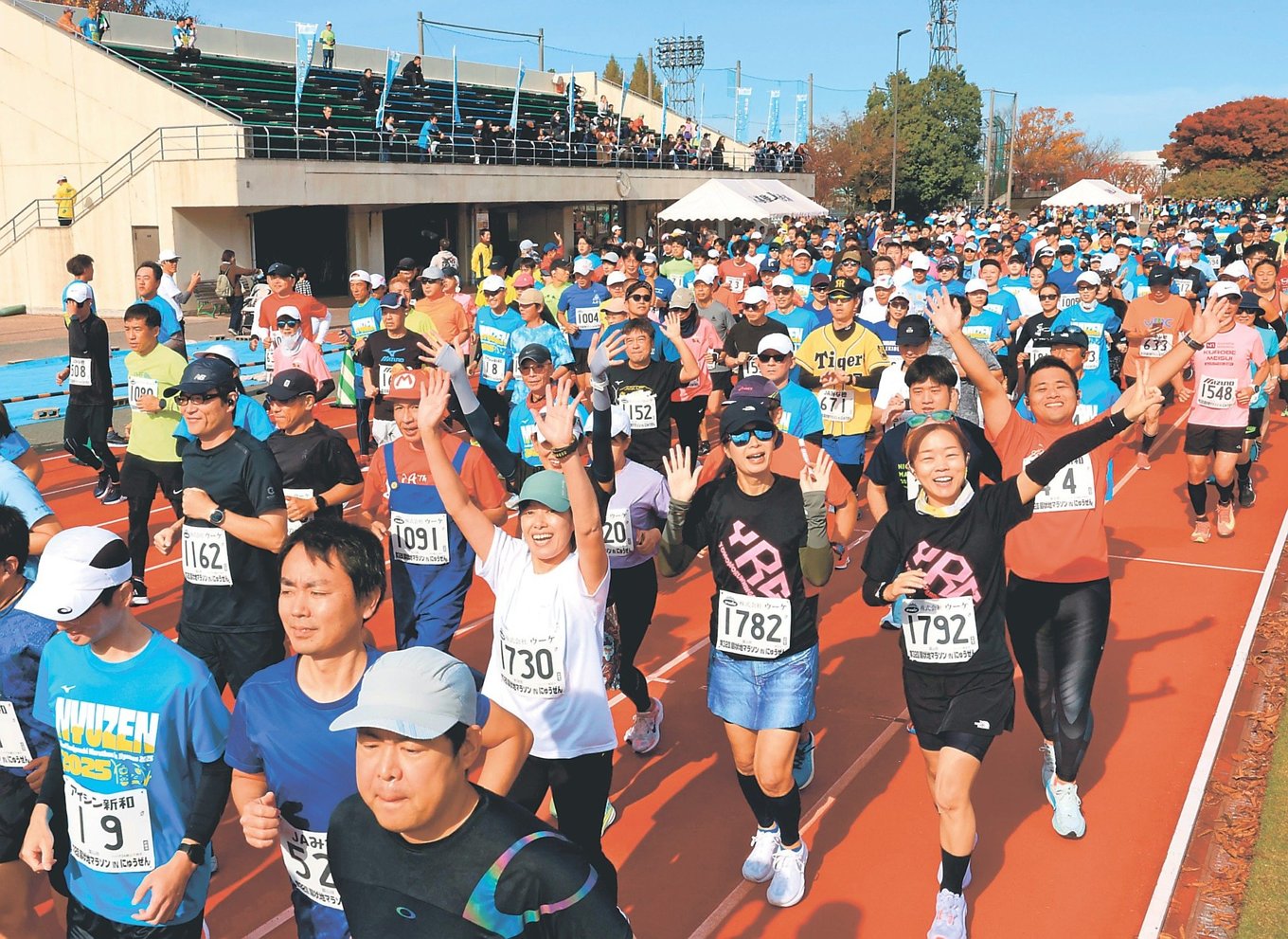 ハーフ、佐藤さん連覇（34歳以下） 入善、扇状地マラソン、一般女子は武村さん制す｜北日本新聞webunプラス