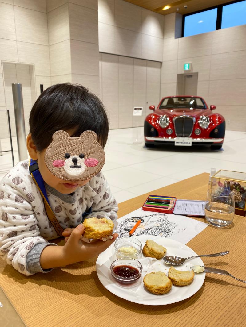 高級車を見ながらティータイム コノコト｜北日本新聞webunプラス