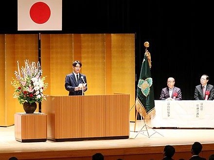 伝統受け継ぎ発展誓う 富山西高100周年、節目祝い校歌斉唱｜北日本新聞webunプラス